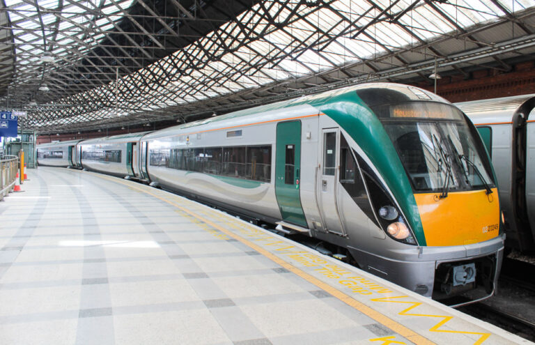 Travelling by intercity trains in Ireland with Irish Rail - Urbanist ...