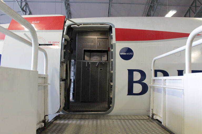 Manchester's Concorde: G-BOAC at the Runway Visitor Park - Urbanist ...