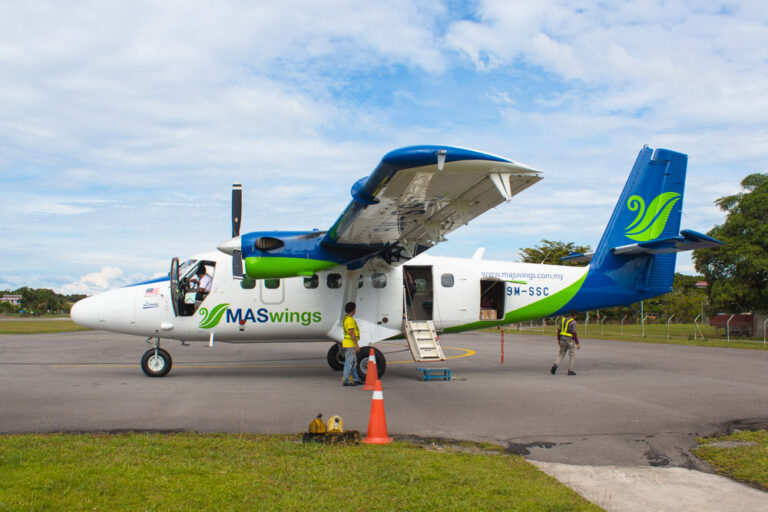 Malaysia’s Rural Air Service: Flying from Marudi to Miri on a MASwings ...
