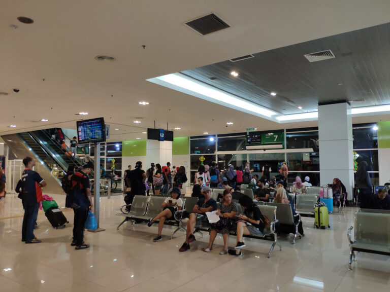 REVIEW | KPB Express from Kuala Lumpur to Ipoh (Amanjaya Terminal ...