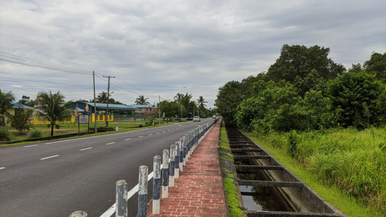 Town on the Baram: Spending 6 hours in Marudi, Sarawak - Urbanist Wanderer