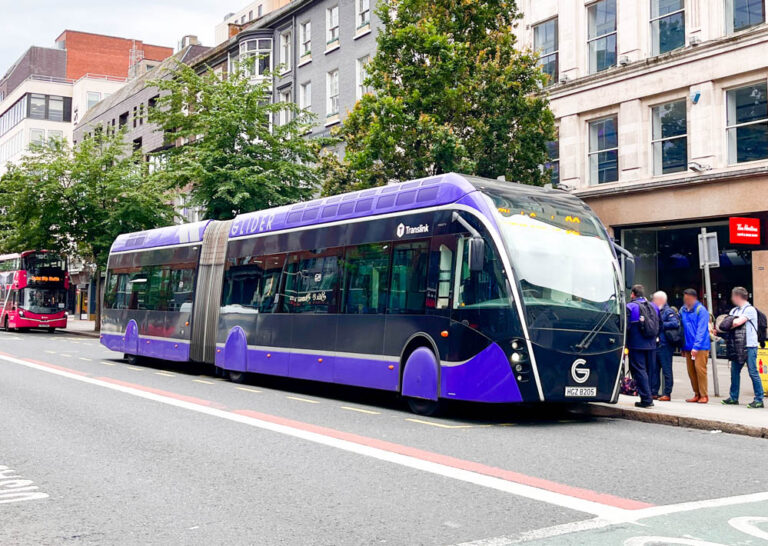 GUIDE | How to use the Belfast Glider BRT - Urbanist Wanderer